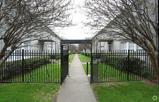 Alexander Court (old) - 4619 Ross Ave Dallas TX 75204 | Apartment Finder