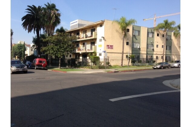 Wilshire Vermont Towers - 3003 Leeward Ave Los Angeles CA 90005 ...