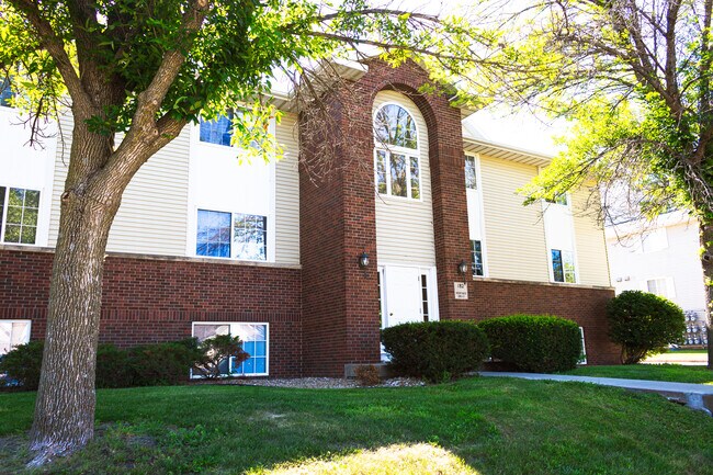 182 Westside Dr - 182 Westside Dr Iowa City IA 52246 | Apartment Finder