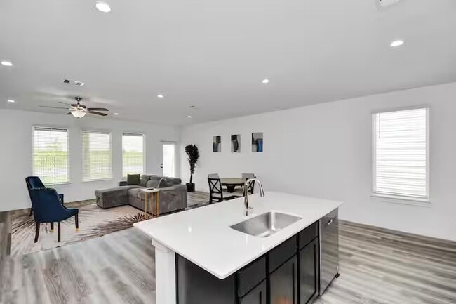 12320 Churchill downs Dr - 12320 Churchill downs Dr Houston TX 77047 ...