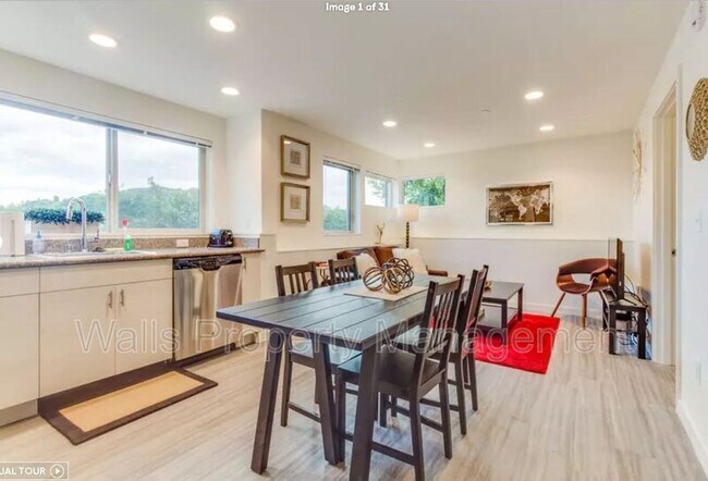 1611 S Weller St - 1611 S Weller St Seattle WA 98144 | Apartment Finder