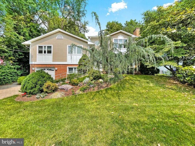 7709 Holiday Terrace - 7709 Holiday Terrace Bethesda MD 20817 ...