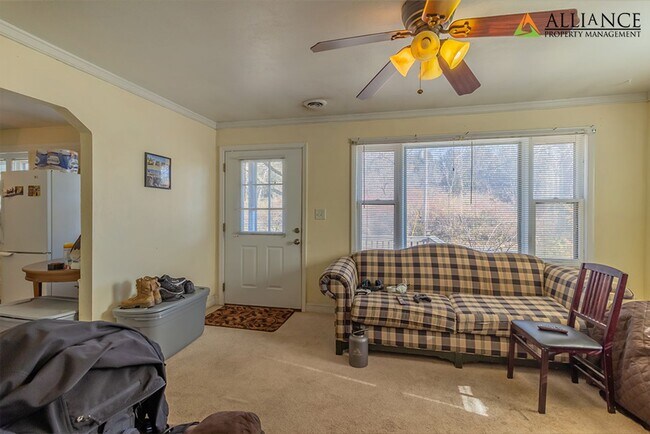 Cozy Home with Easy Access to Ft. Riley Blvd! - 306 Westwood Rd ...