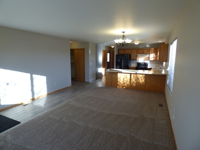 Beautiful 2 Bed/1 Bath Ranch Style Townhome! - 1787 Kokanee Ct Loveland ...