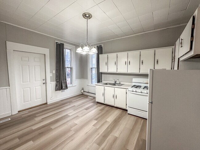 508 Division St - 508 Division St La Crosse WI 54601 | Apartment Finder