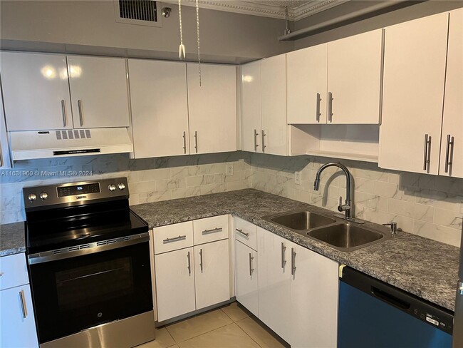 919 Hillcrest Dr - 919 Hillcrest Dr Hollywood FL 33021 | Apartment Finder