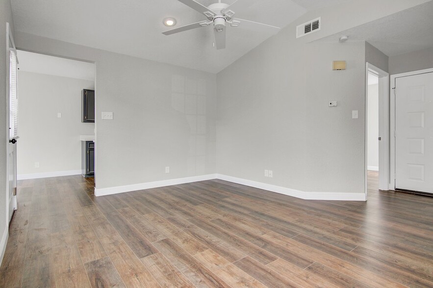 Willow Chase Apartments 4335 Crow Rd Beaumont Tx 77706 Apartment Finder