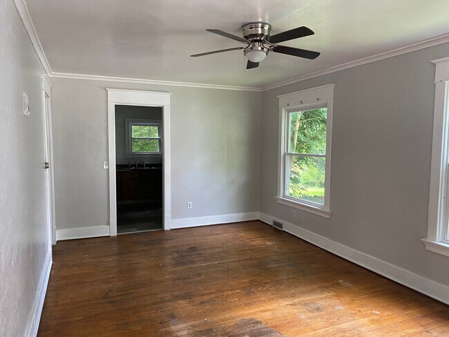 1230 17th St - 1230 17th St Rock Island IL 61201 | Apartment Finder