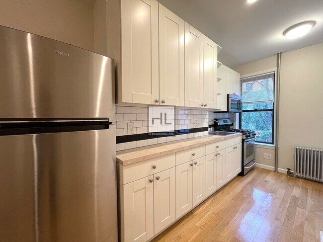 Large 1 Bed | East 9th Street, East Village - 429 E 9th St New York NY ...
