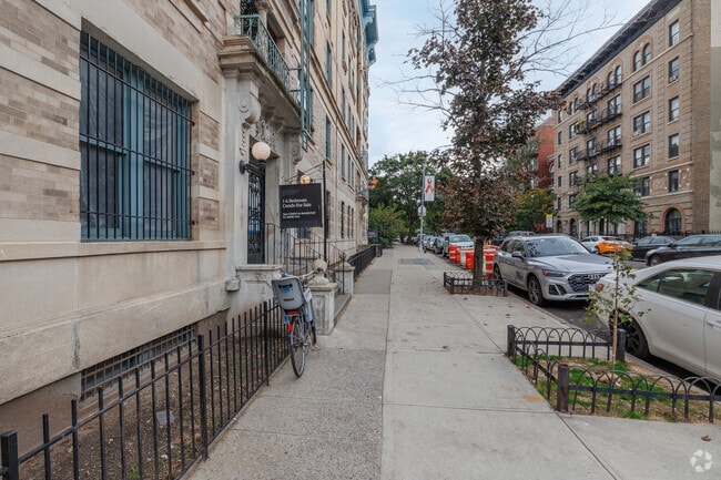 475 Washington Ave - 475 Washington Ave Brooklyn NY 11238 | Apartment ...