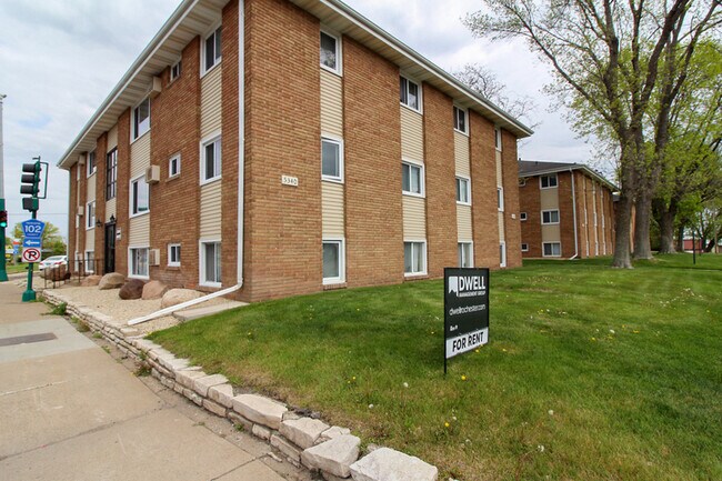 5332 Hanson Ct N - 5332 Hanson Ct N Crystal MN 55429 | Apartment Finder