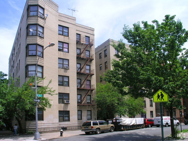 111 W 183rd St - 111 W 183rd St Bronx NY 10453 | Apartment Finder