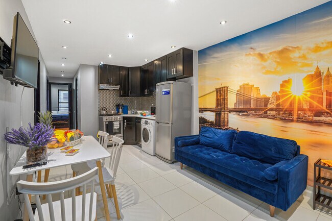 Private room in all-inclusive Co-Living Apt - 346-354 Manhattan Ave New ...