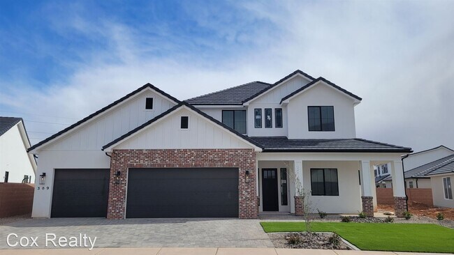 5 br, 3.5 bath House - 389 S Water Course Dr - 389 Water Course Dr ...