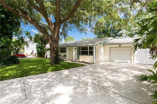 1919 Shore Acres Blvd NE - 1919 Shore Acres Blvd NE Saint Petersburg FL ...