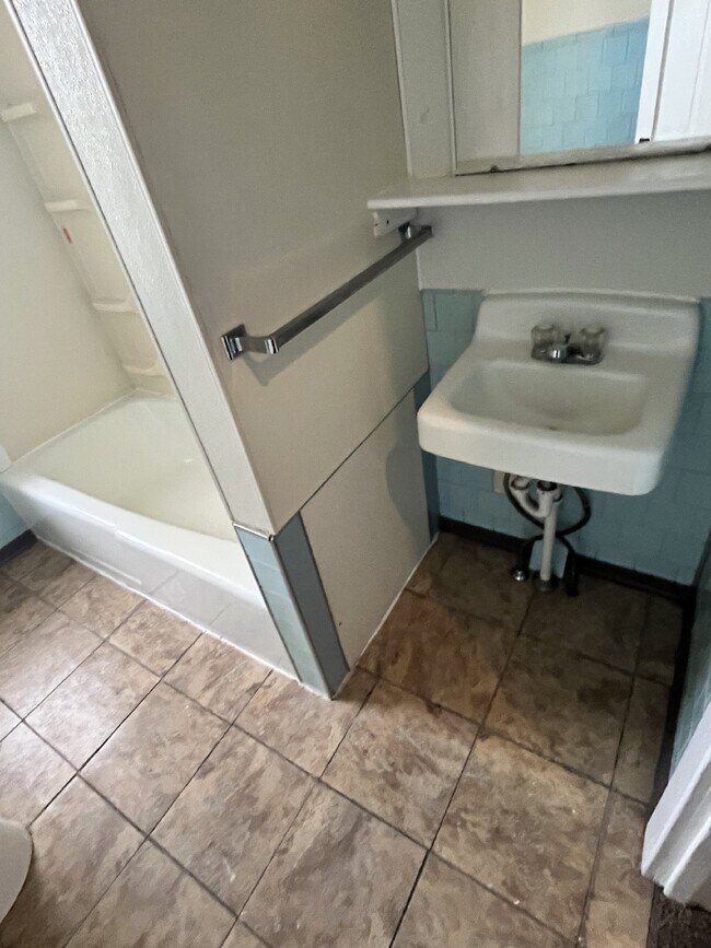 Freshly updated duplex! Move in ready! - 122 Hanover St New Oxford PA ...