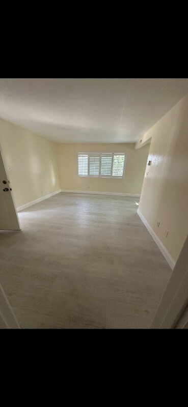 121 Calle Vista - 121 Calle Vista Camarillo CA 93010 | Apartment Finder