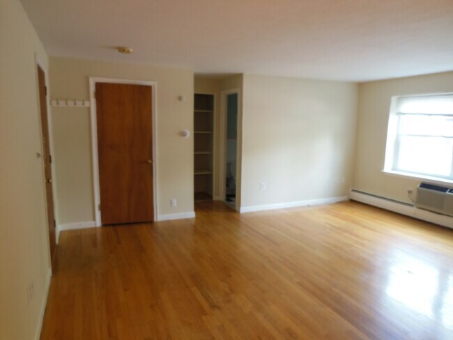 34 Fairview St - 34 Fairview St West Hartford CT 06119 | Apartment Finder