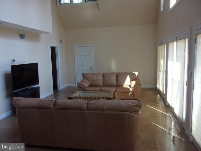 7806 Glenhaven Ct - 7806 Glenhaven Ct McLean VA 22102 | Apartment Finder