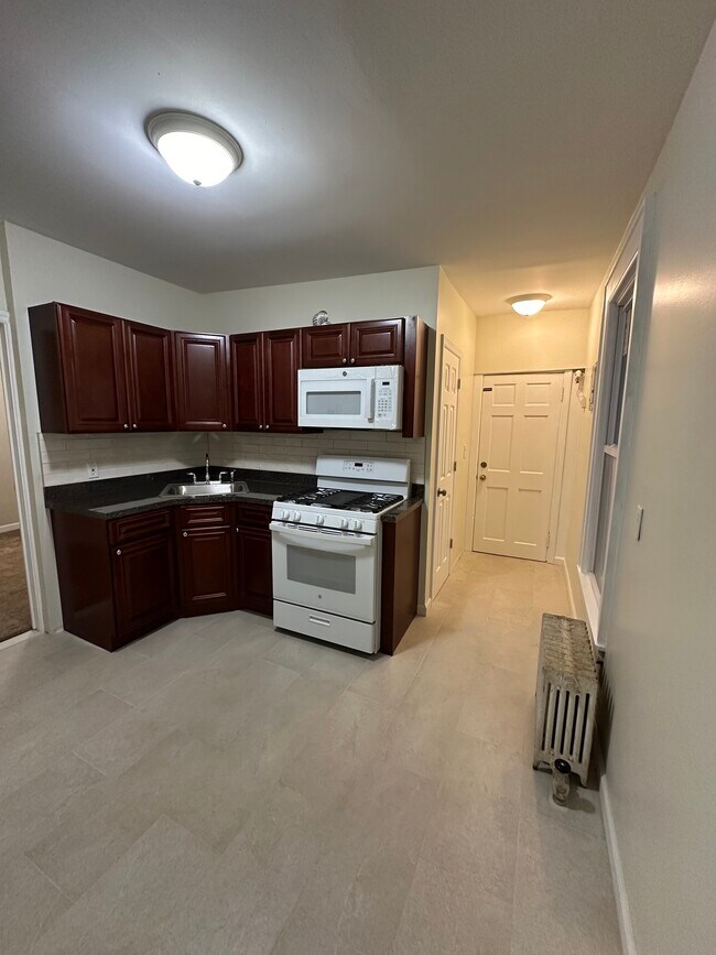 21226 Jamaica Ave - 21226 Jamaica Ave Queens Village NY 11428 ...