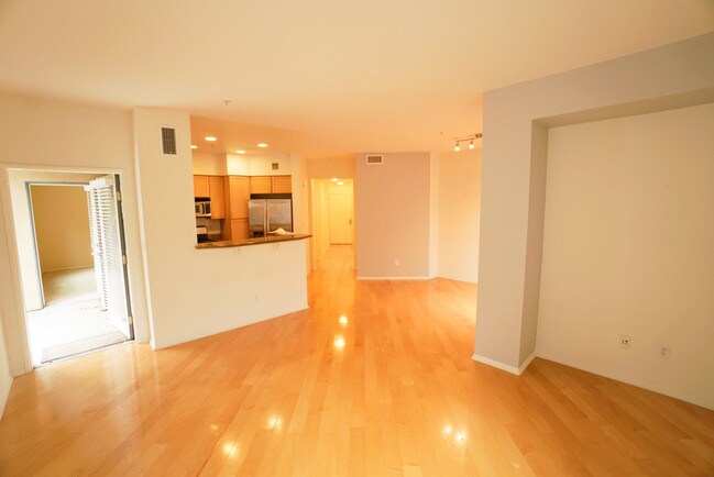 6400 Crescent Park E - 6400 Crescent Park E Los Angeles CA 90094 ...