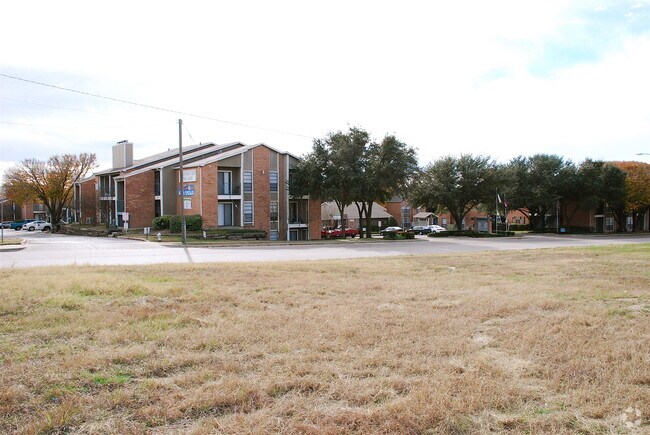 Wind River Apartments - 8725 Calmont Ave Fort Worth TX 76116 ...