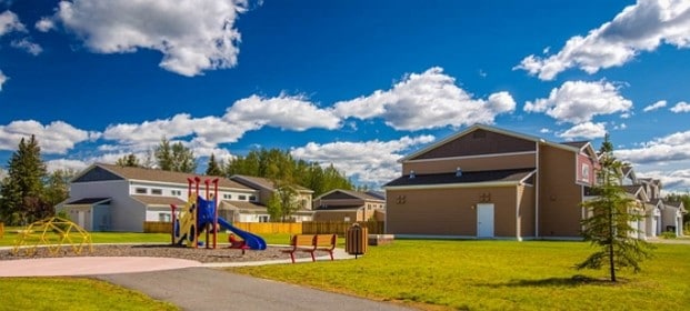 Eielson AFB On Base Housing - 663 Kodiak St Eielson Afb AK 99702 ...
