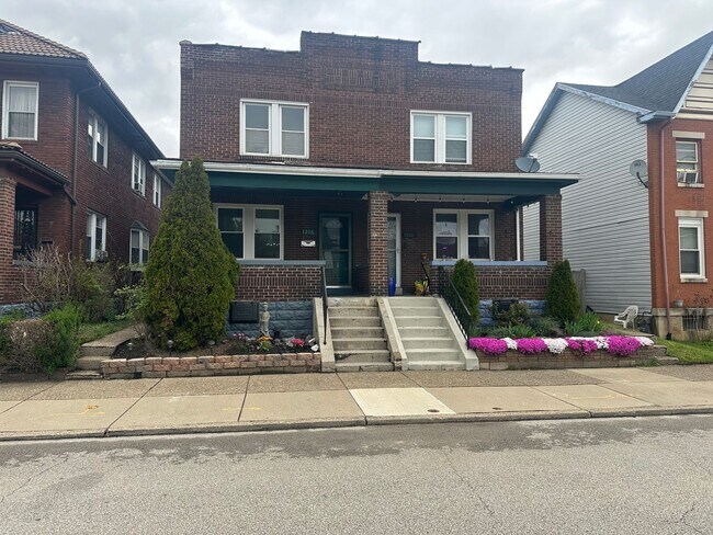 3 Bedrom - 1216 Pennsylvania Ave Pittsburgh PA 15233 | Apartment Finder