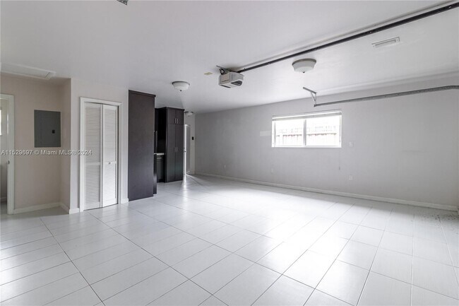 11940 SW 81st Rd - 11940 SW 81st Rd Miami FL 33156 | Apartment Finder