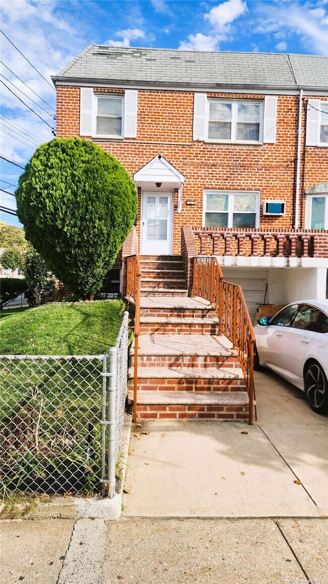147-01 Brookville Blvd - 147-01 Brookville Blvd Queens NY 11422 ...