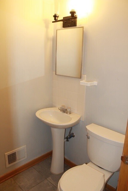 8849 Wisner St - 8849 Wisner St Niles IL 60714 | Apartment Finder