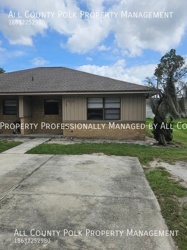 Great South Side Location 2 Bedroom 1 Bath... - 1012 Jacks St Lakeland ...