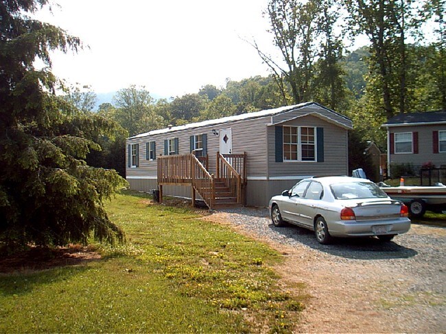 1.99 Acre Mobile Home Park - Canton, NC | Apartment Finder