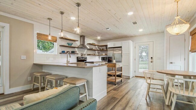 307 Dolphin Dr - 307 Dolphin Dr Panama City Beach FL 32413 | Apartment ...