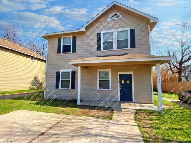4 br, 2 bath House - 1125 Map St A A - 1125 Map St Austin TX 78721 ...