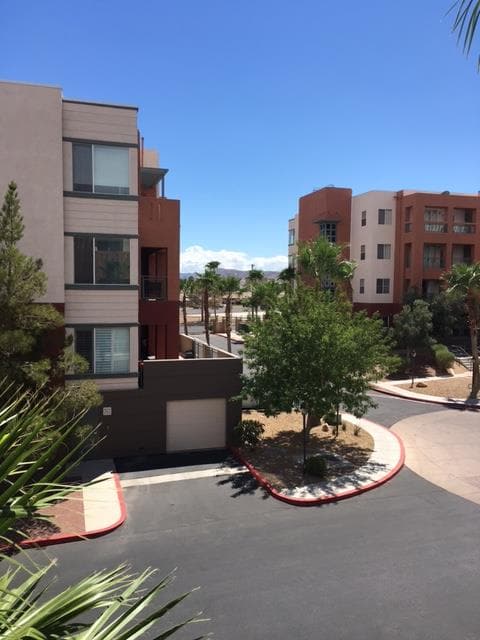Park Avenue View Condo/Corner Unit with Tile - 71 E Agate Ave Las Vegas ...