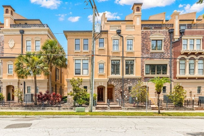 Beautiful Soho Brownstone - 2228 Soho Bay Ct Tampa FL 33606 | Apartment ...