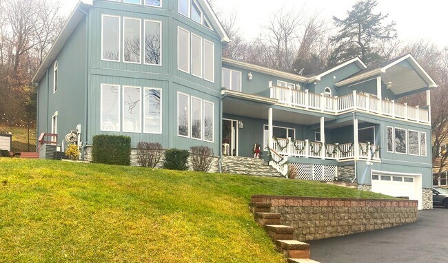 145 Portland Rd - 145 Portland Rd Highlands NJ 07732 | Apartment Finder