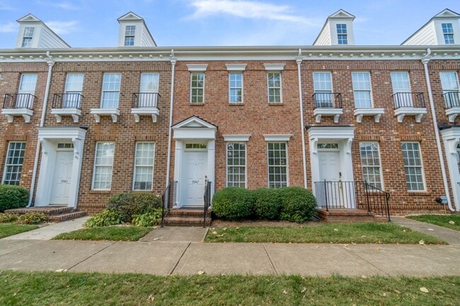 Charleston Style full brick townhome in th... - 9947 Ansonborough ...