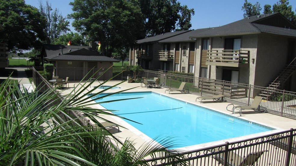 Sunset Ridge Apartments - 597 E 13th St Upland CA 91786 | Apartment Finder