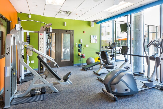 LYNX Crossing - Denver, CO | Apartment Finder