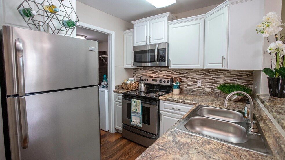 River Reach - 2000 River Reach Dr Naples FL 34104 | Apartment Finder