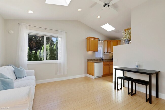 1 br, 1 bath House - 334 Williams Ave N - 334 Williams Ave N Renton WA ...