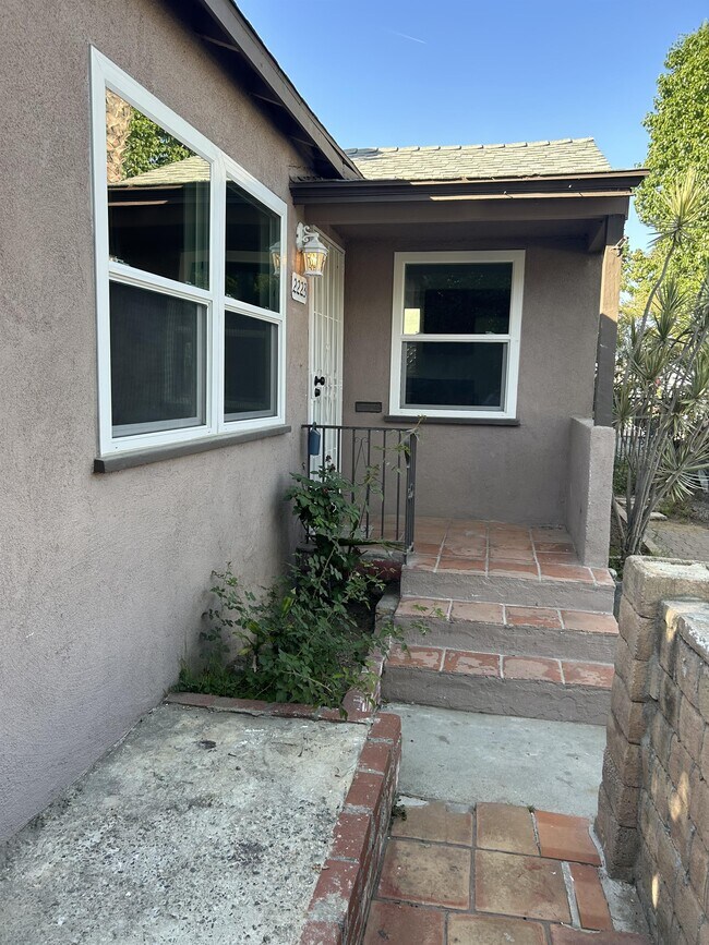 2223 Locust Ave - 2223 Locust Ave Long Beach CA 90806 | Apartment Finder