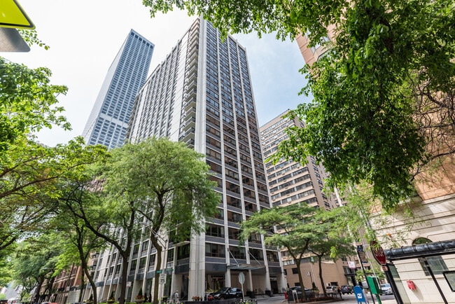 222 E Pearson St - 222 E Pearson St Chicago IL 60611 | Apartment Finder