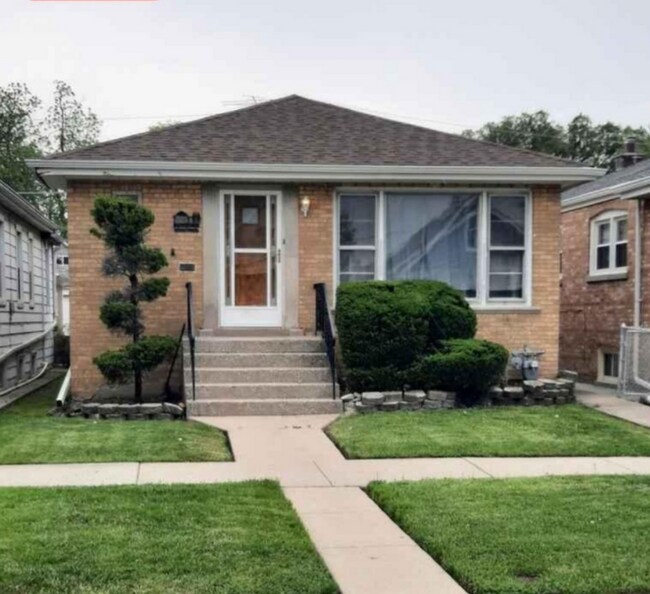 6061 75th Ave - 6061 75th Ave Summit IL 60501 | Apartment Finder