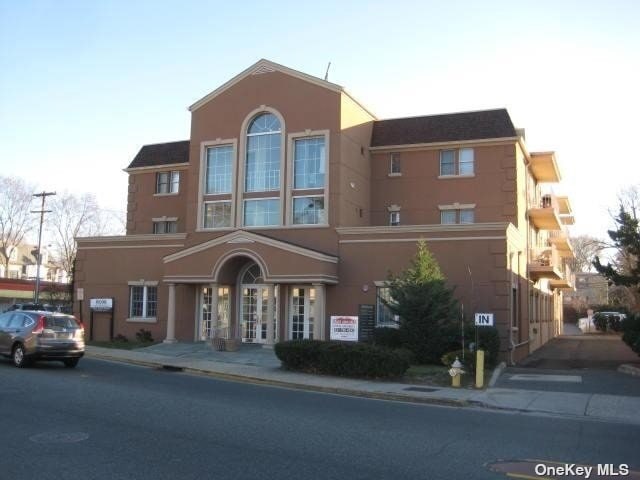 320 Post Ave - 320 Post Ave Westbury NY 11590 | Apartment Finder