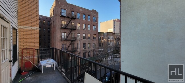 WEST 161 STREET - 161 W 161st St The Bronx NY 10452 | Apartment Finder