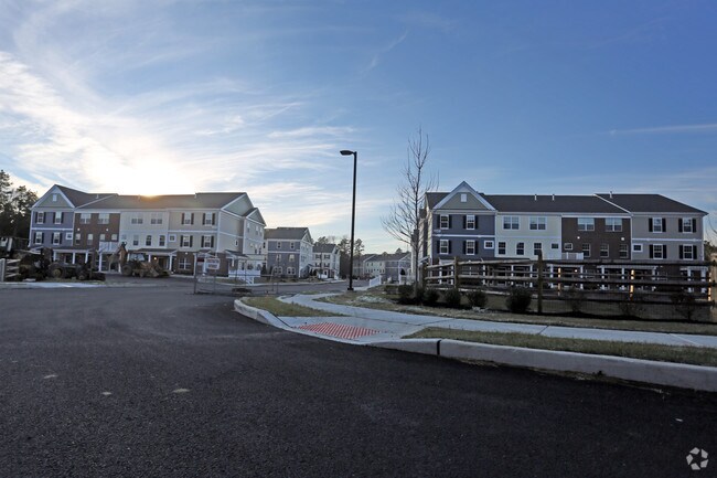 Pine Grove at Hamilton - Mays Landing, NJ | Apartment Finder