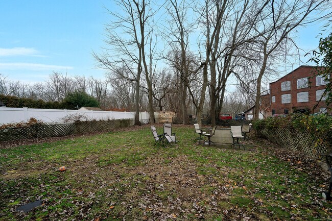 138 Naubuc Ave - 138 Naubuc Ave Glastonbury CT 06033 | Apartment Finder